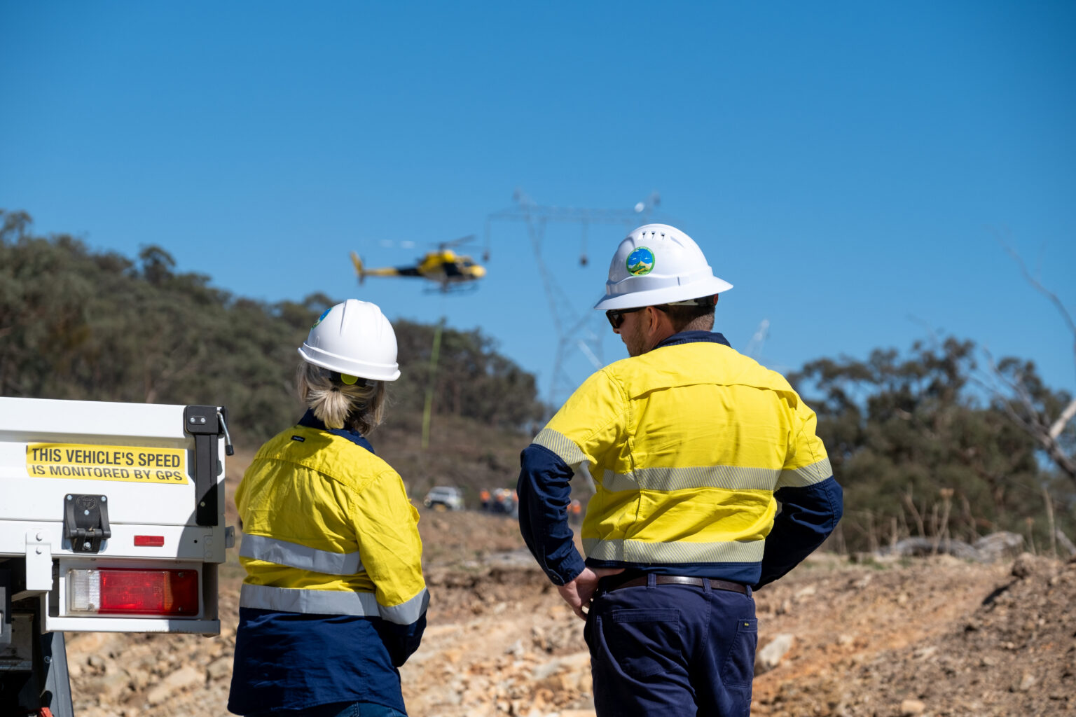 First transmission lines strung at Uungula Wind Farm | Squadron Energy